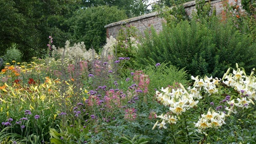 Raveningham Hall Gardens near Norwich - Great British Gardens